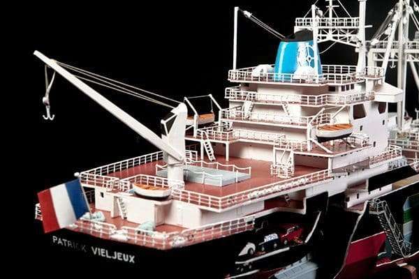 Porte Conteneur - Le village